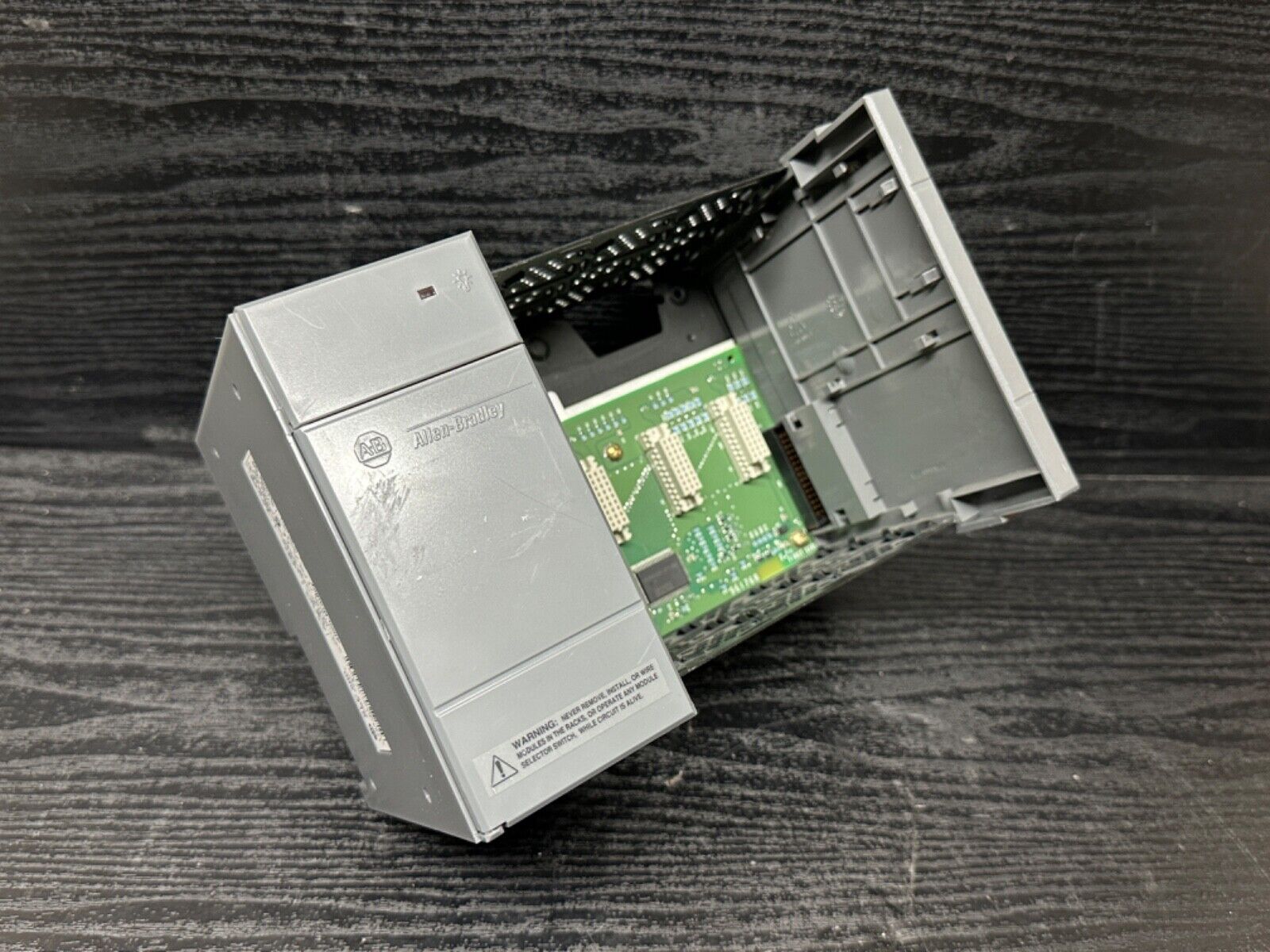 Allen Bradley 1746-P1 A 1746-A4 B SLC 500 4 Slot Rack Chassis Power ...